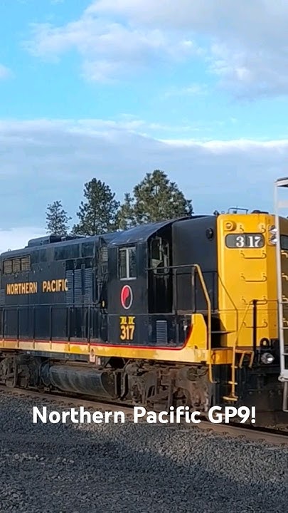 Northern Pacific GP9 shows up in Cheney! - YouTube