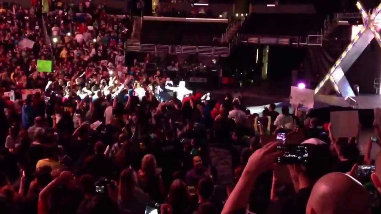 CM Punk House Show Entrance - YouTube
