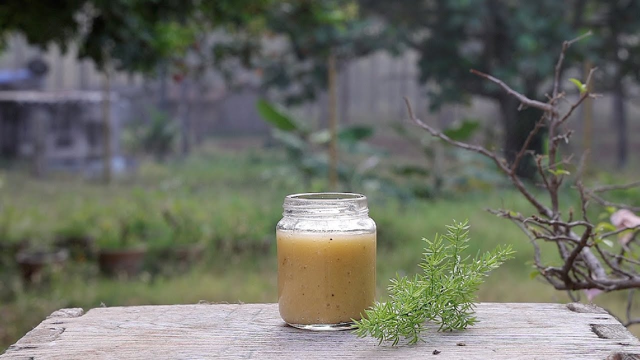 Banana & Coconut Milk Hair Mask for Dry & Frizzy Hair | Silky Hair Home ...