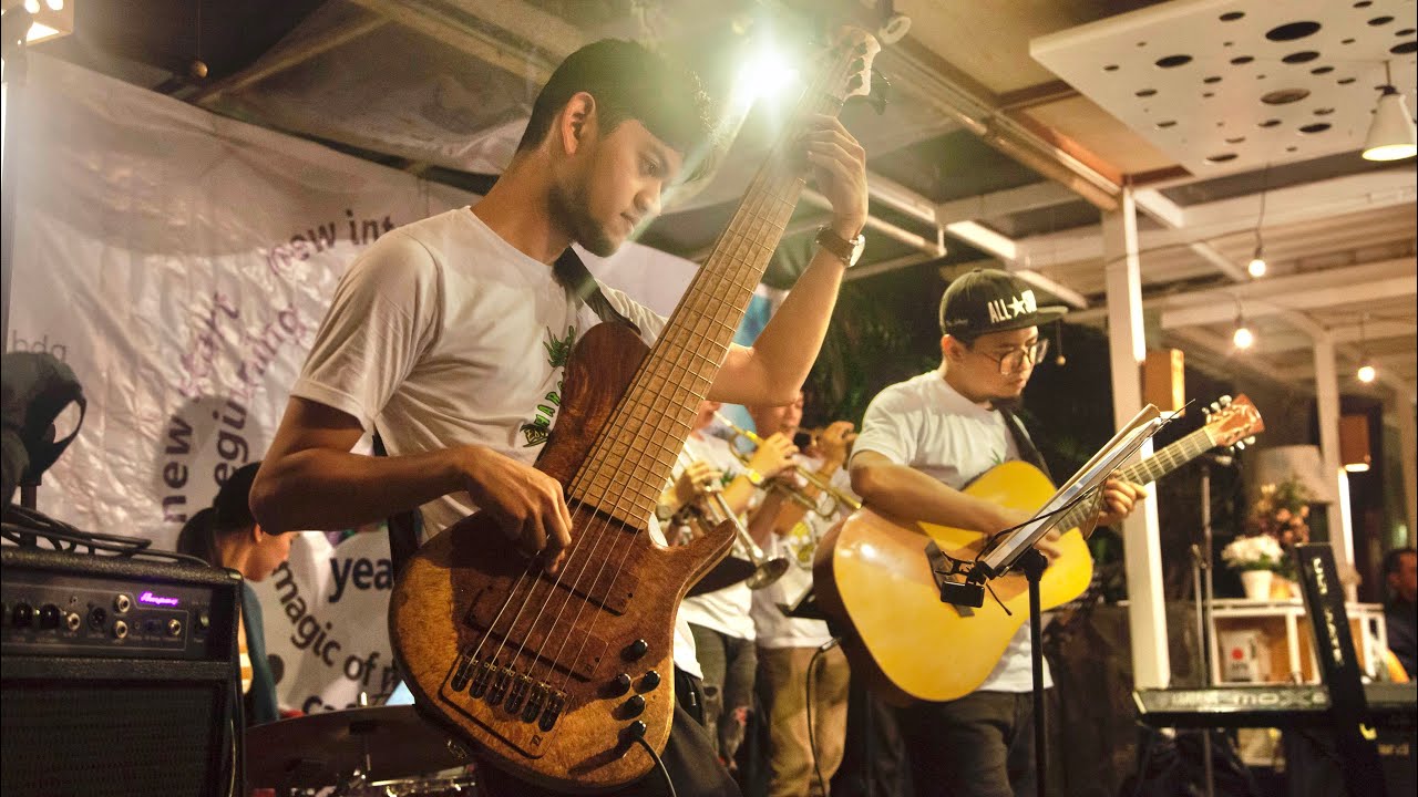 The Chicken - Bass Solo with @bandungjazzorchestra 🎥 by @ZZProduction ...