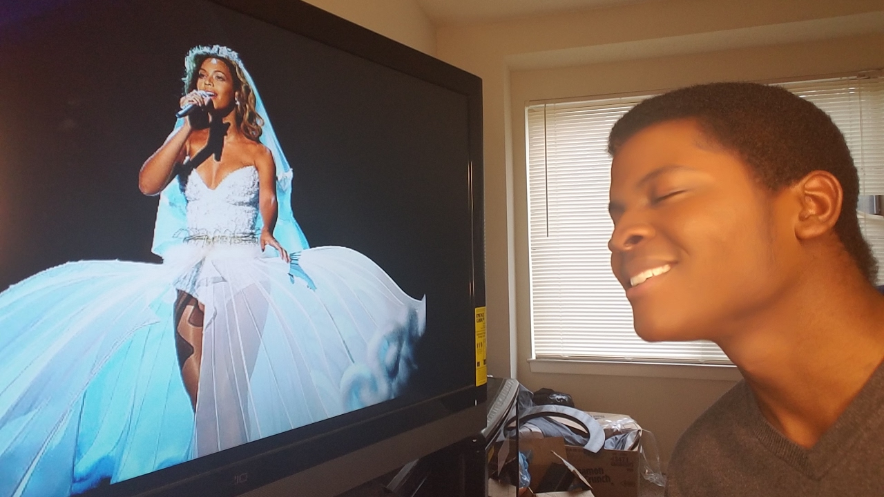 BEYONCE (Ave Maria) Live - YouTube