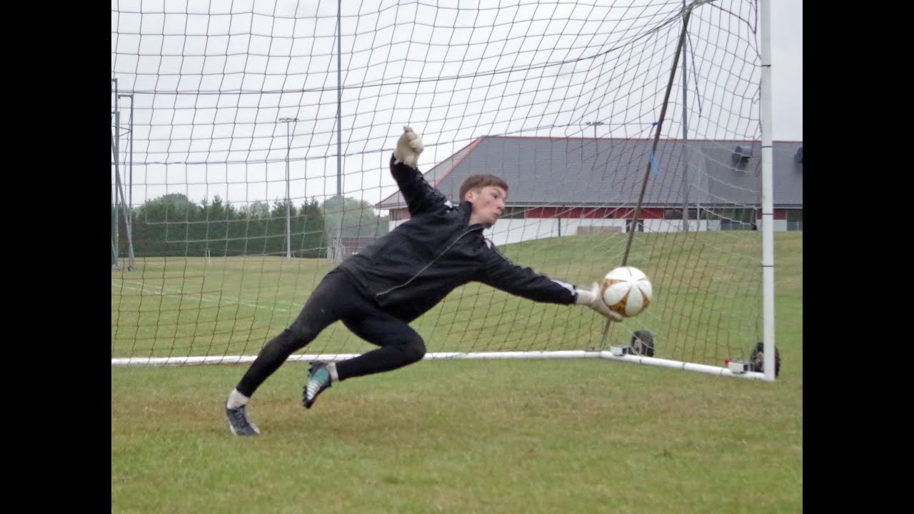 Jai Lewis 16 Training Hard At the Carl Pentney Academy 18/09/2015 - YouTube