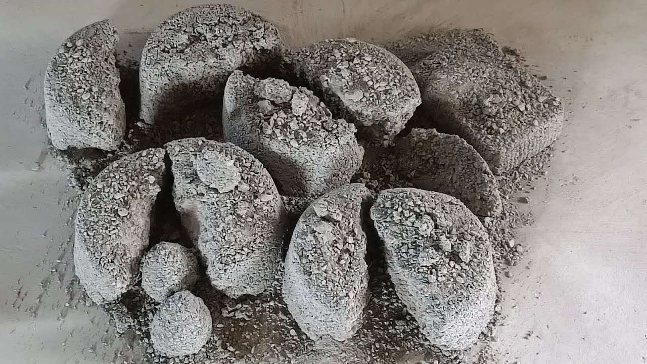 Pure black concrete chunks crunchy dry floor crumbling💦, dry on paste ...