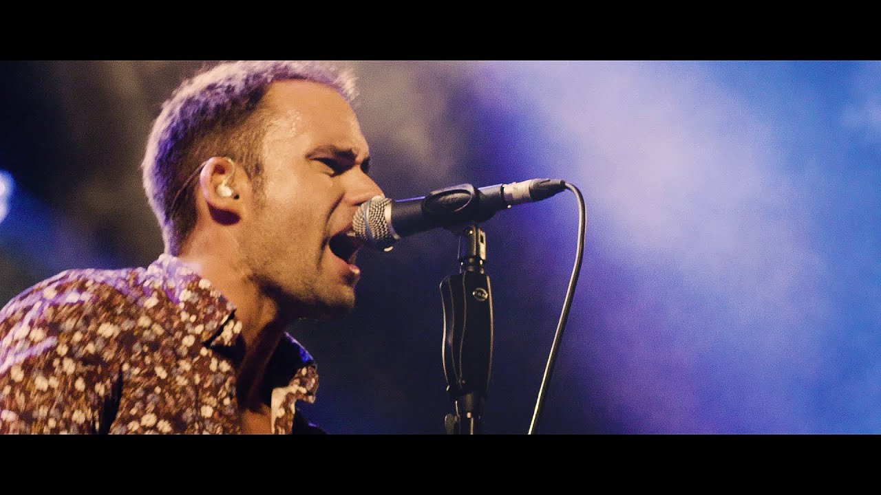 CACHO - Caminos oscuros (Videoclip) - YouTube