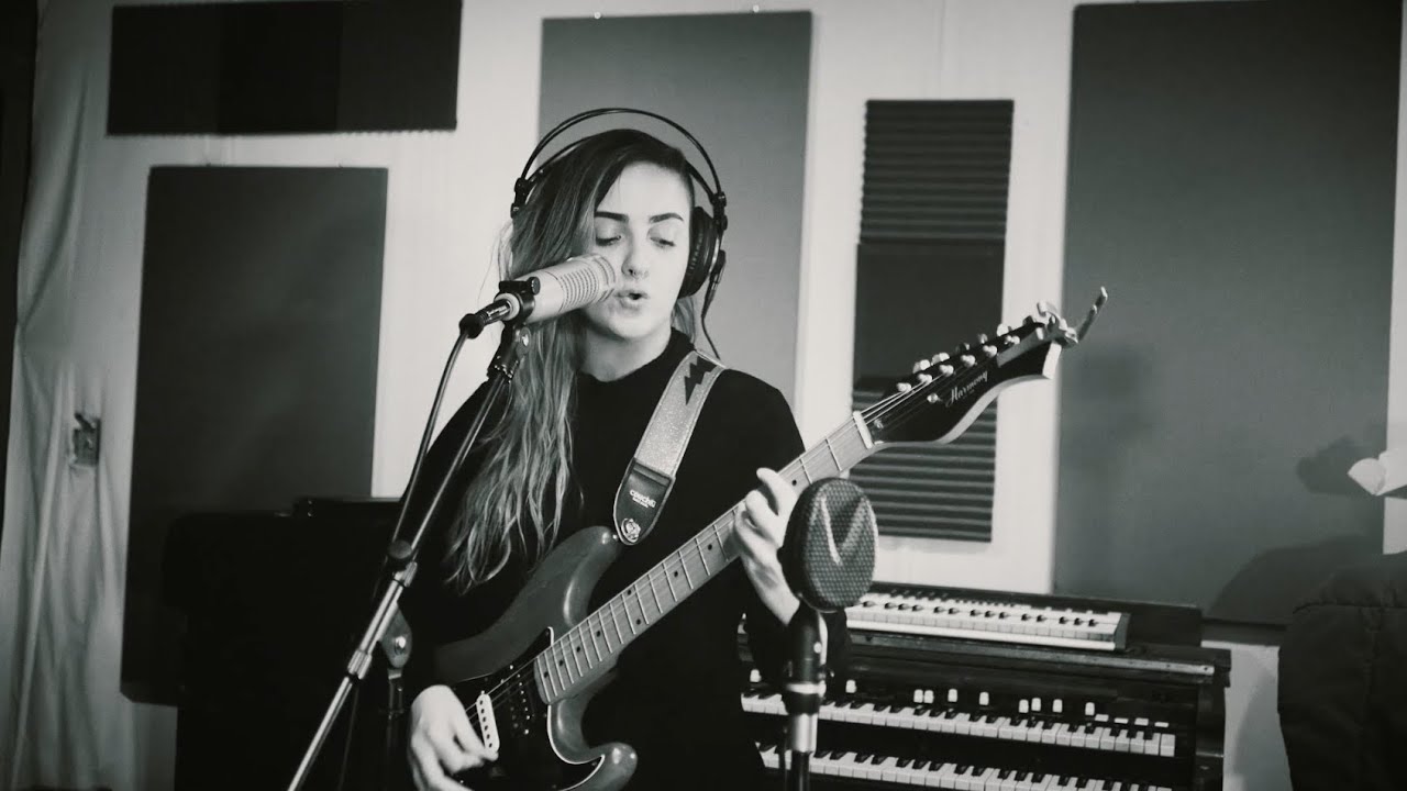 Ruby Dear - Screwed [Live In Studio] - YouTube