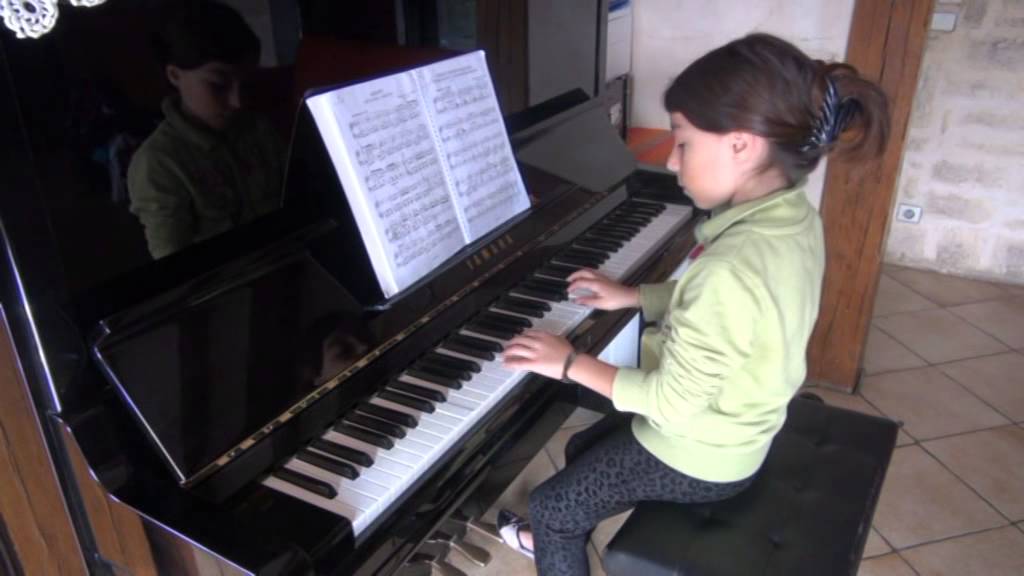 Piano Inès 08 - 15 Mar 14 - Vieille Chanson Française (PI Tchaikowsky ...