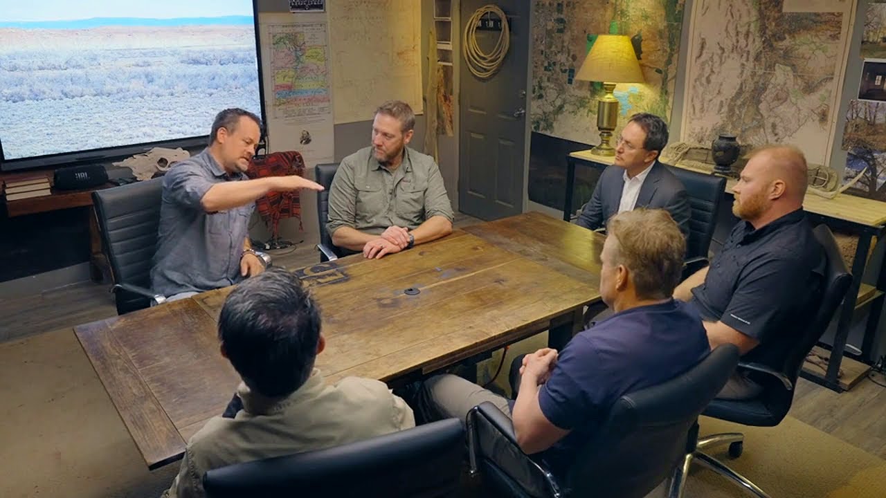 The Secret of Skinwalker Ranch - Behind The Gates | S6 E6 | Metal ...