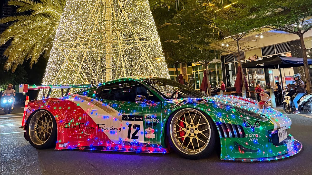 Ferrari 458 Christmas Lighting - YouTube