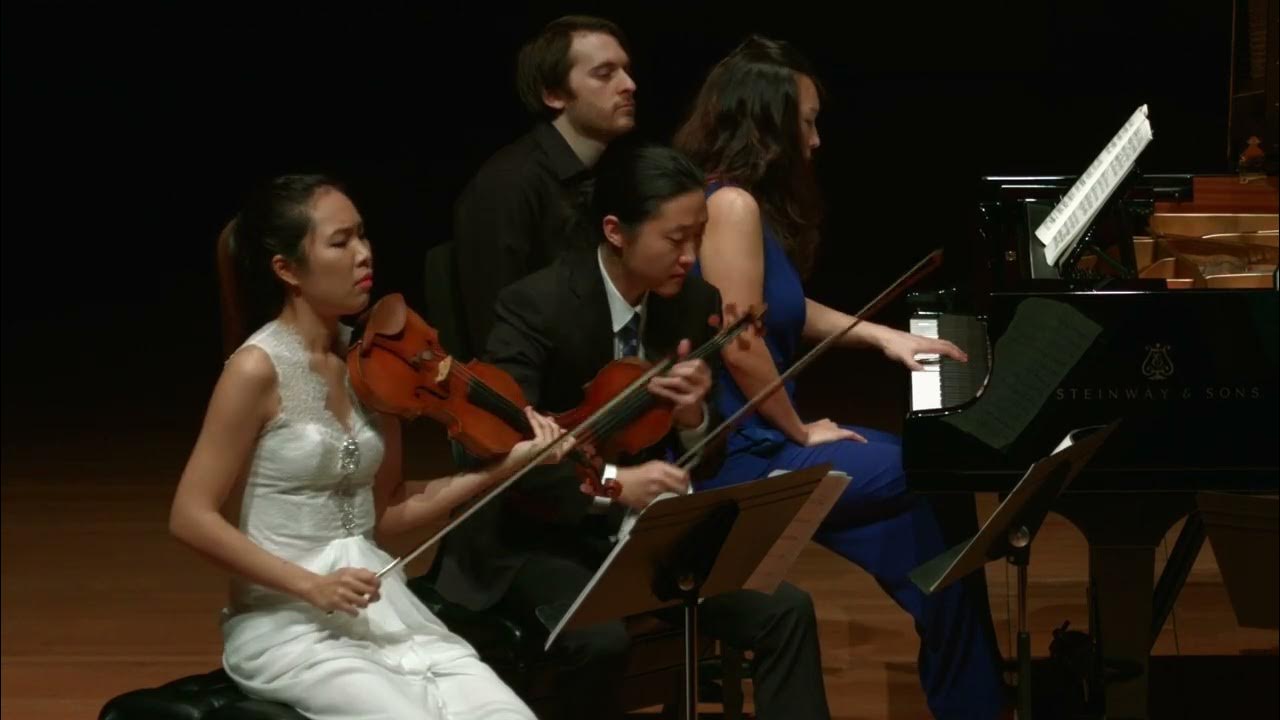 Korngold: Suite for Piano Left Hand, Two Violins, & Cello, Op. 23 II. Walzer: Nicht schnell ...