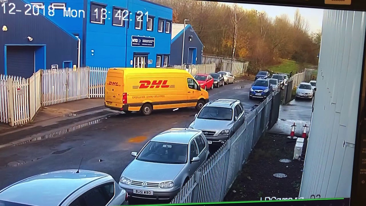 Crash 2 dhl - YouTube