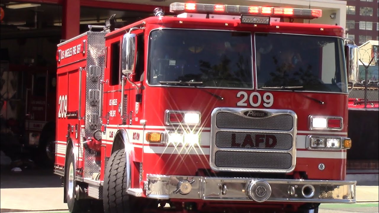 LAFD Engine 209 responding - YouTube