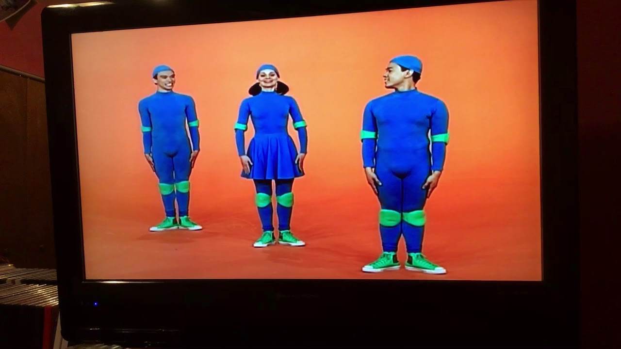 4 Square - The Orange Square 4 Square Dancers - Lifting - YouTube