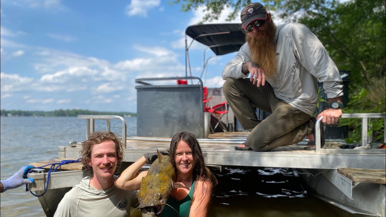 Brooke and Chadd Wright Brought “Nate the Great”Catfish Noodling in Alabama (Bama Noodling ...