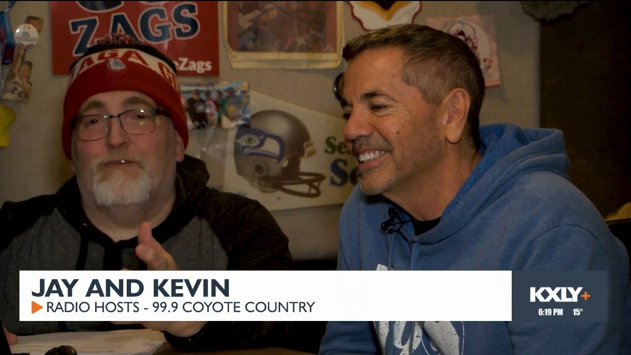Jay and Kevin celebrate 30 years on the air - YouTube