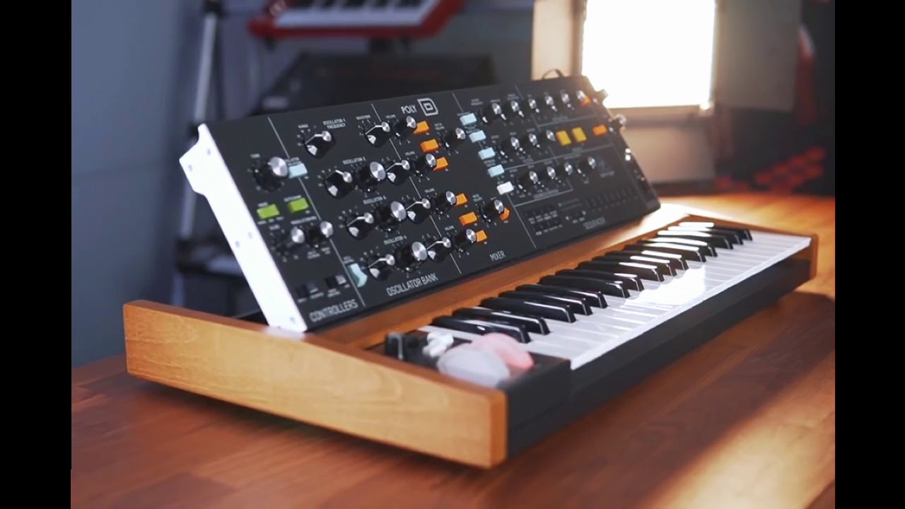 Behringer Poly D #1 Synthesizer on Thomann Music - YouTube