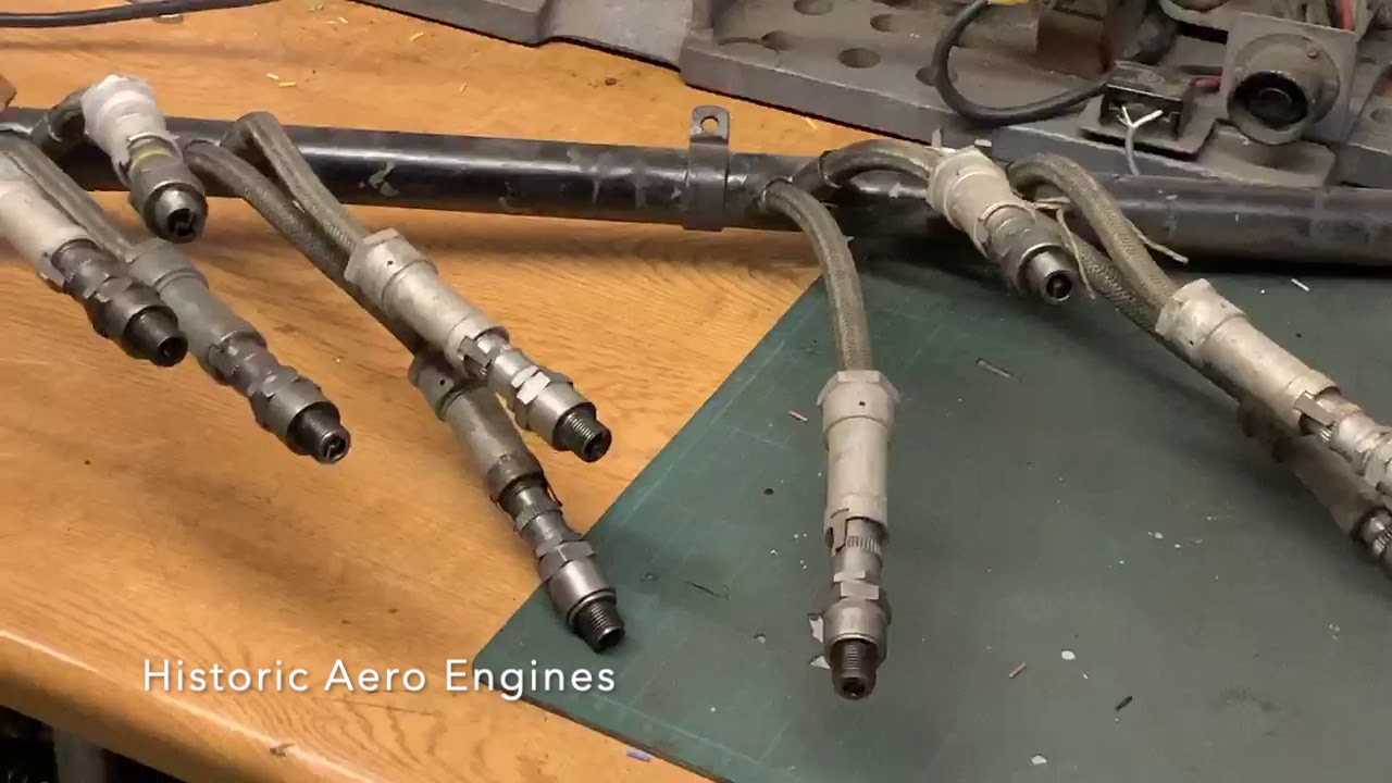 Packard Merlin, A-bank magneto test rig - YouTube