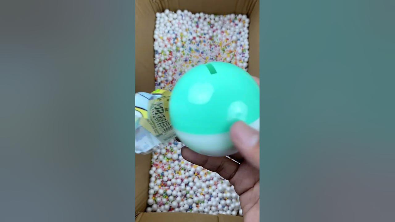 Mencari dan menemukan jajanan kinder joy rasa didalam kardus #huntingjajan #jajan # ...