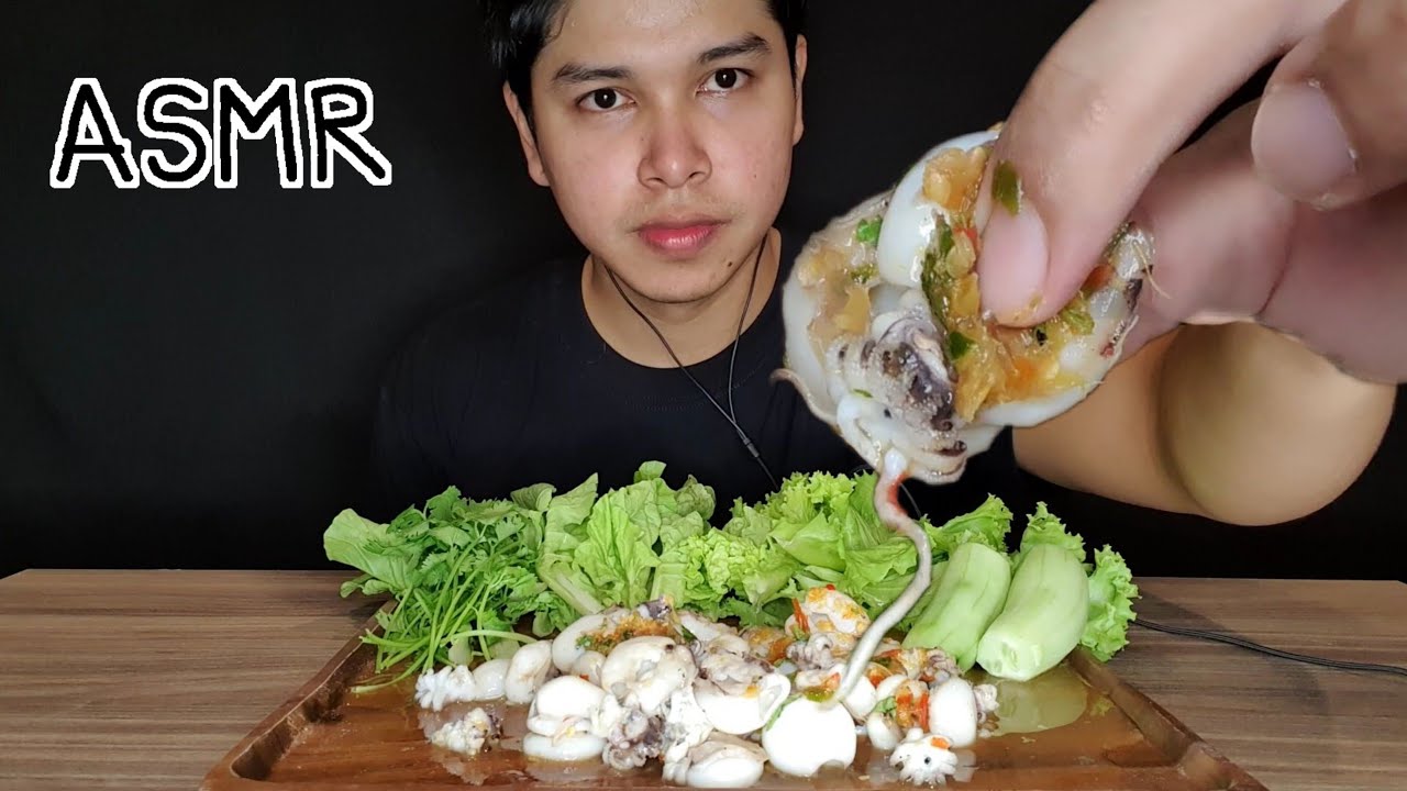 ASMR - BABY SQUID + SEAFOOD SAUCE (EATING SOUNDS) | Z.Skin - YouTube