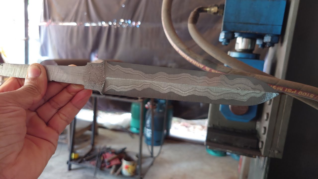 DAGGER DAMASCUS - YouTube
