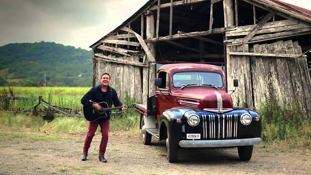 CORY HARGREAVES - LAY YOU DOWN - YouTube