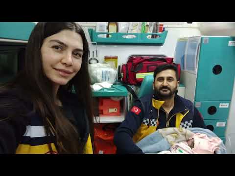 Ambulansta Mucize Doğum: Paramediklerin Zamanla Yarışı