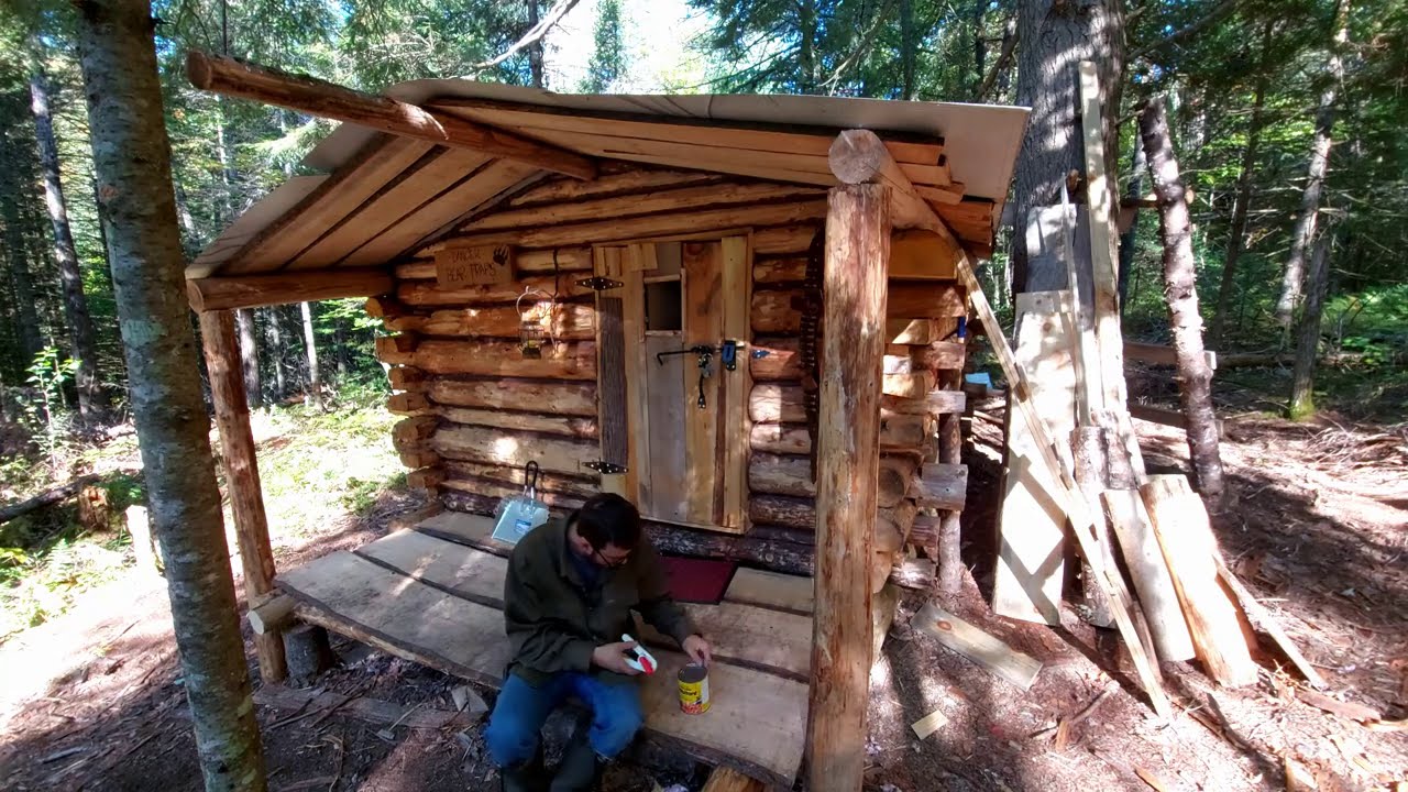 Off-Grid Log Cabin: Autumn Living - YouTube