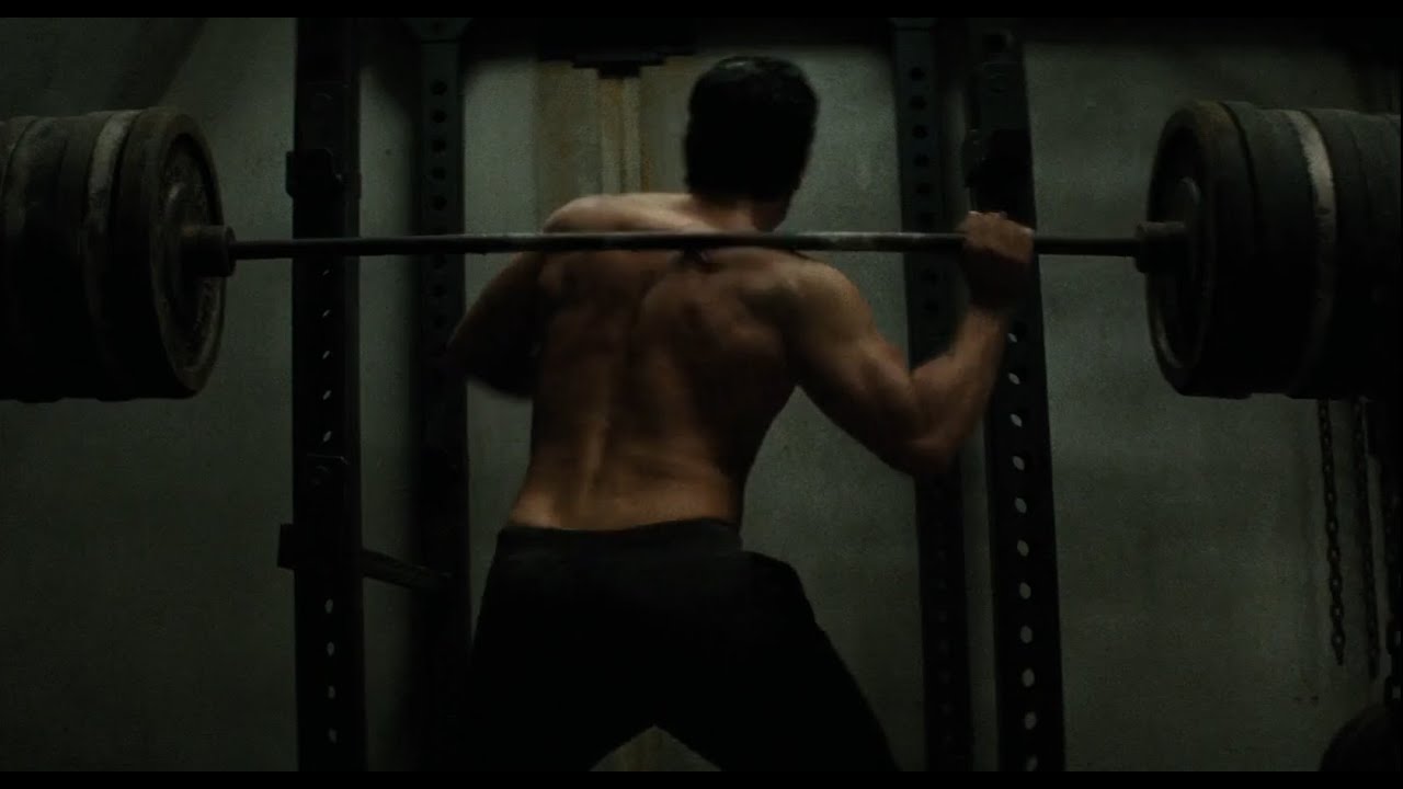 Batman training 180lbs Pull Up & 760lb Squat | Batman v Superman: Dawn ...