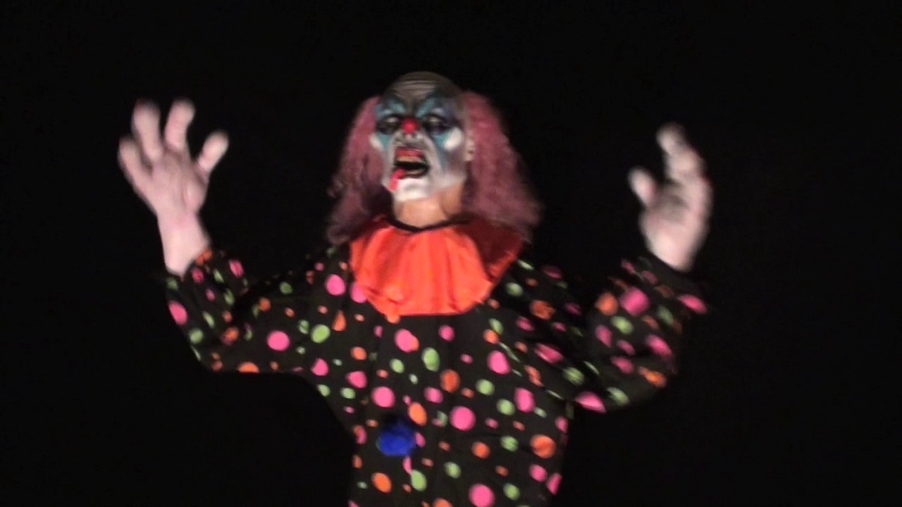 CPT407 CLOWN PEEK A BOO PoisonProps.com - YouTube