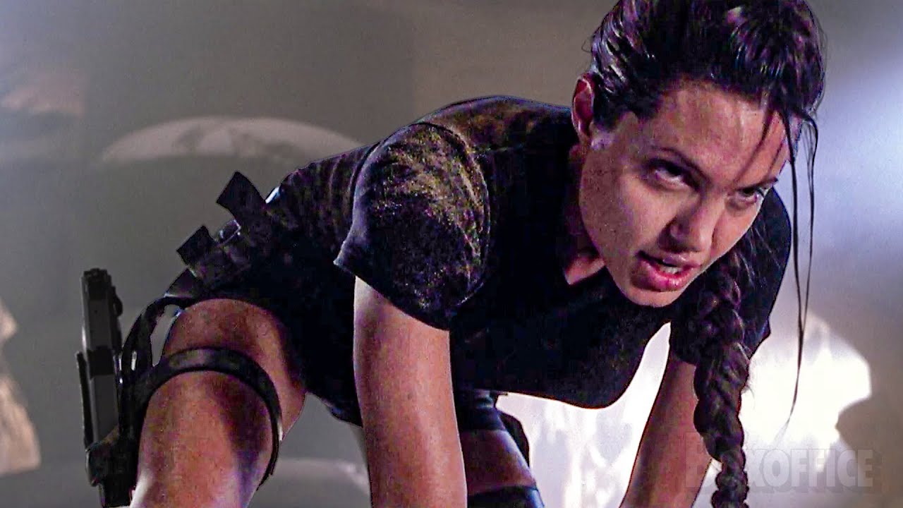 Lara Croft vs Robot asesino | Lara Croft: Tomb Raider | Clip en Español ...