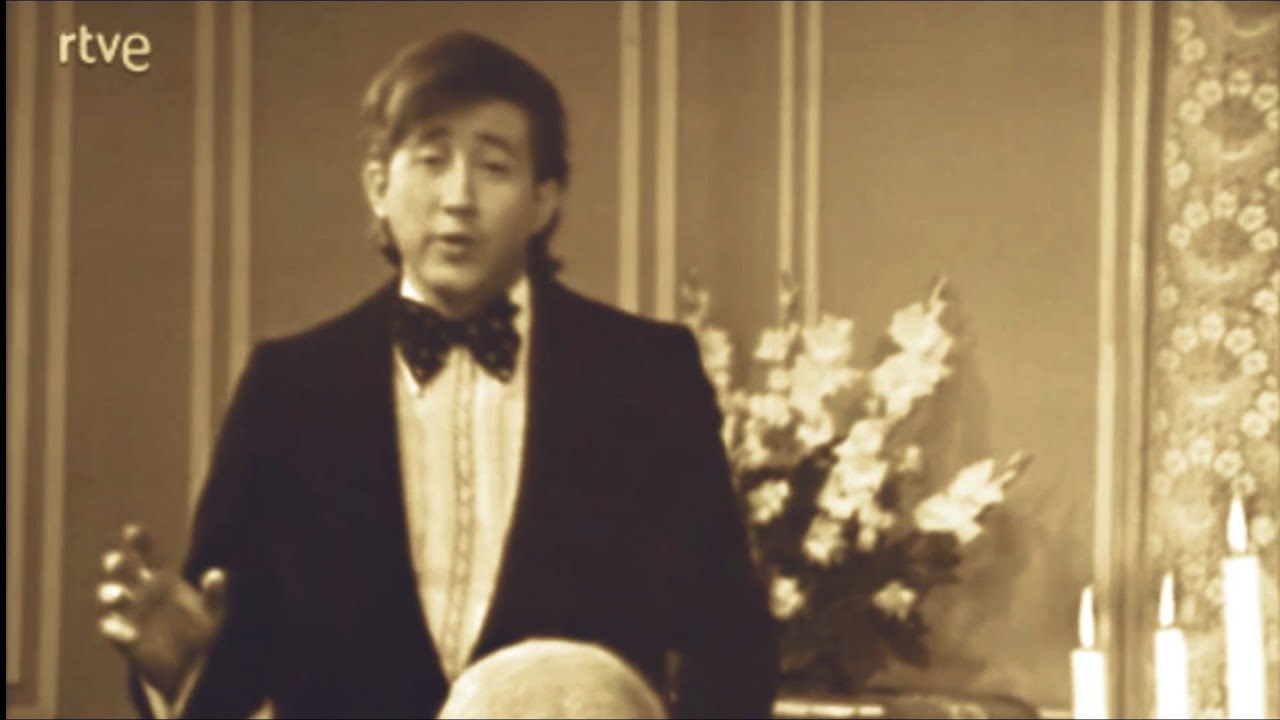 LUIS AGUILE VEN A MI CASA ESTA NAVIDAD (1973) - YouTube Music