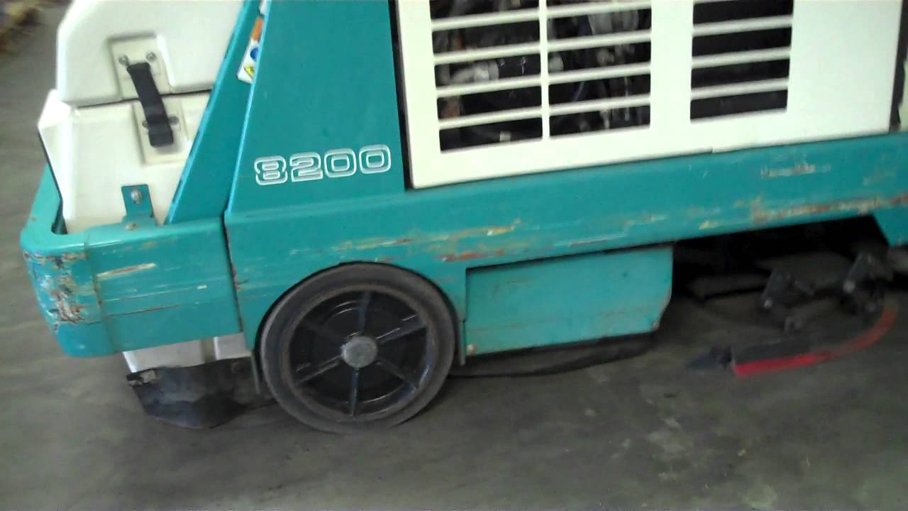 Tennant 8200 Riding Floor Sweeper - YouTube