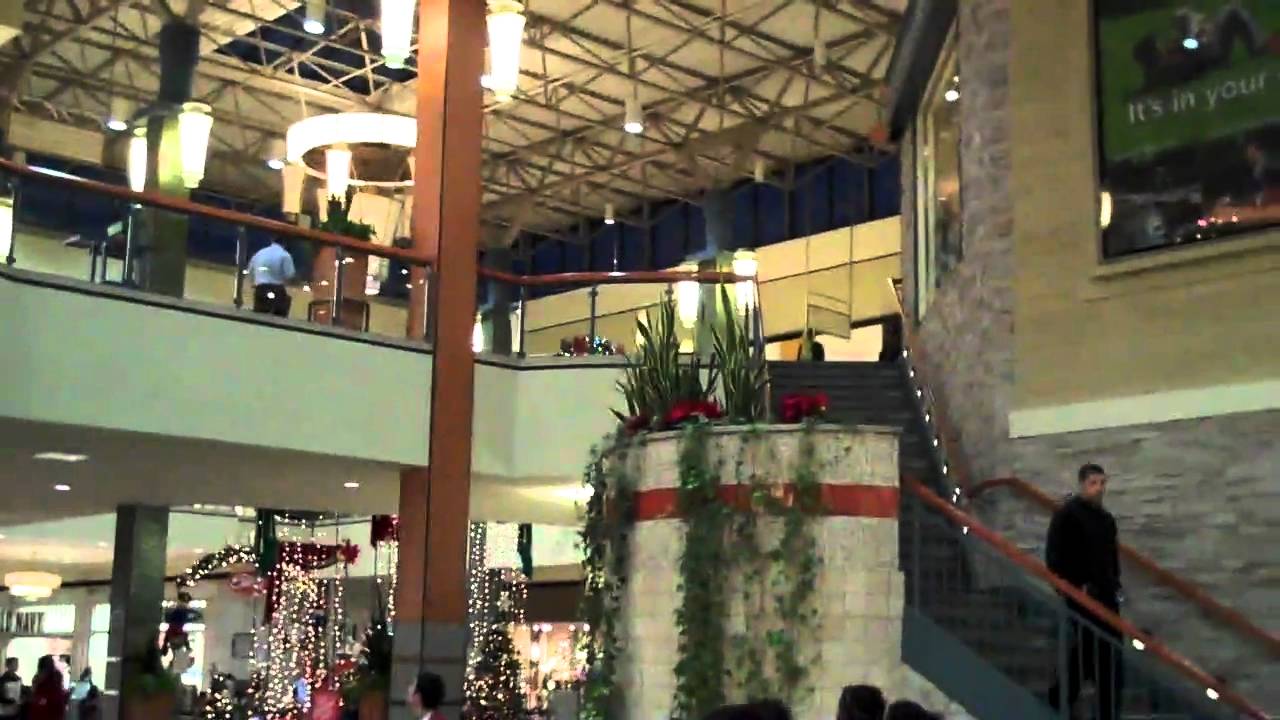 Fire alarm went off in the Lime Ridge Mall - YouTube