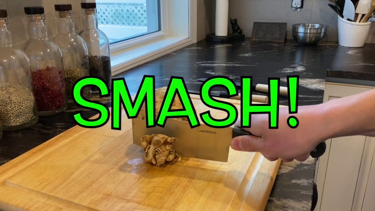 Kitchen Hacks: Smashed Garlic Broccoli - YouTube