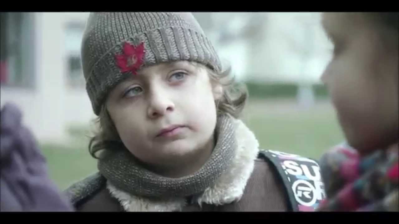 Sam - Bande annonce HD - YouTube