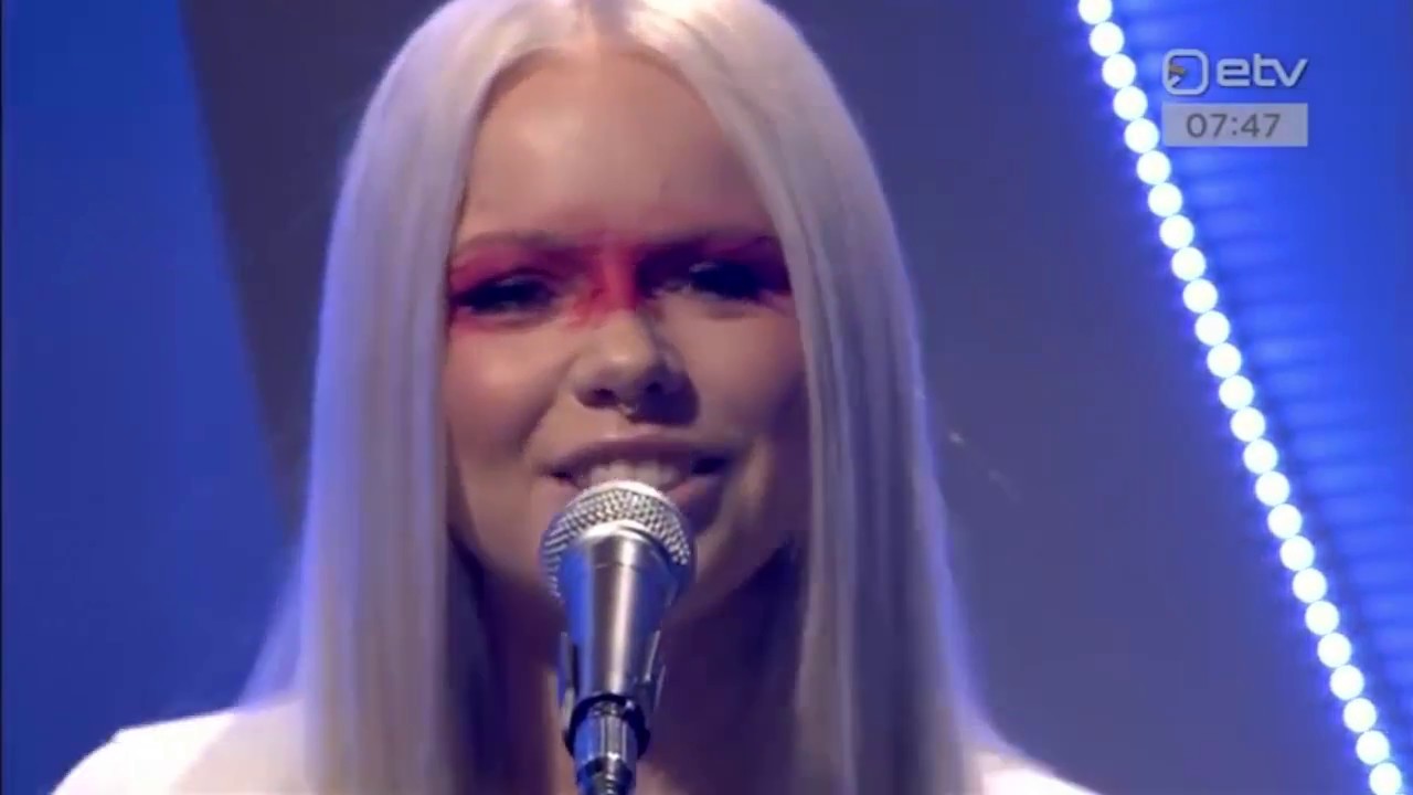 Kerli - Spirit Animal (Live Acoustic Performance) - YouTube