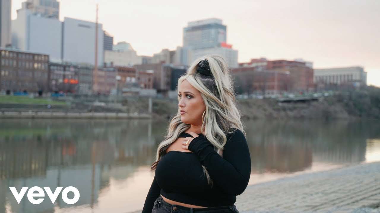 Priscilla Block - Hell Out Of A Hometown (Visualizer) - YouTube