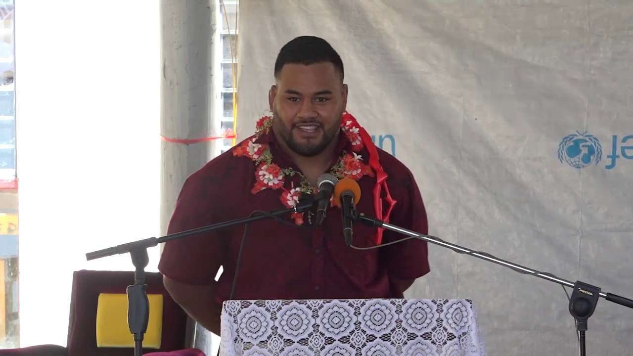 Taniela Tupou "Tongan Thor" heartfelt speech to the Tonga High students ...