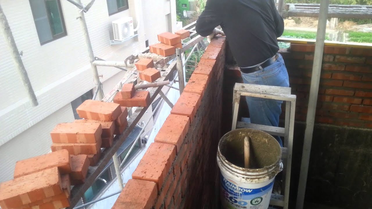Bricklaying and cement rendering on walls part 2 - YouTube