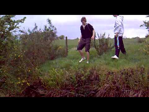 River jump fail - YouTube