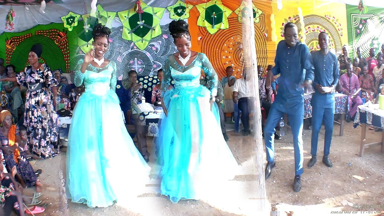 "Send Off ya Kusisimua: Bibi Harusi na Bwana Harusi Wacheza Muziki wa ...