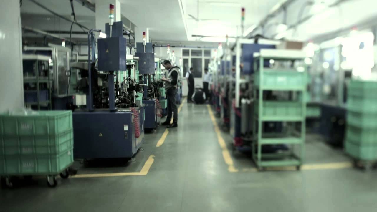 MANU YANTRALAYA FILM - YouTube