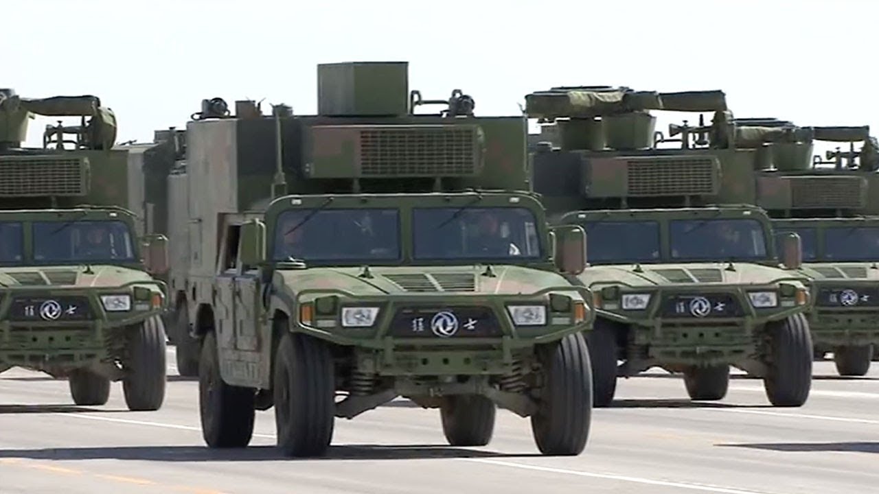 Military parade: Electronic reconnaissance formation - YouTube