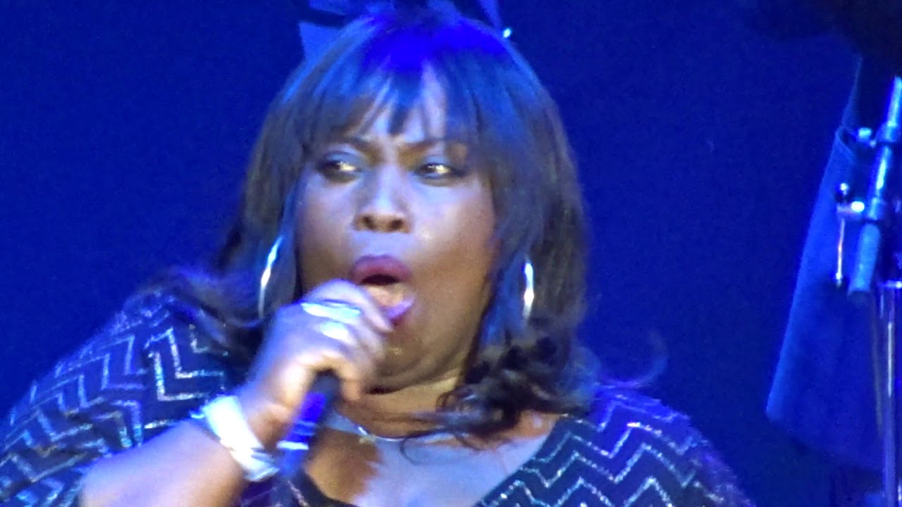 Peace in the valley - Ruby Turner - Jools Holland - Plymouth Pavilions ...