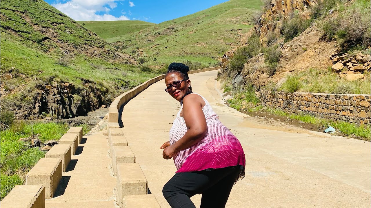 TRAVELLING TO MOUNTAIN SKY ( LESOTHO ) THROUGH MONONTSHA BORDER . - YouTube