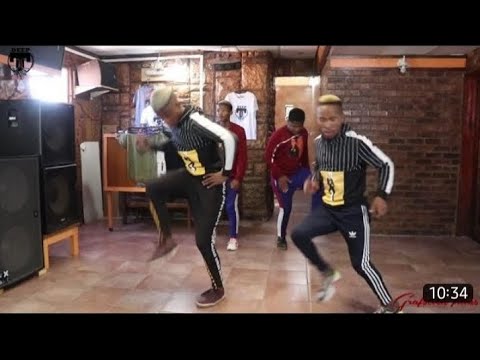 Limpopo boy takes on School kids [Bujwa Dance Battle] - YouTube