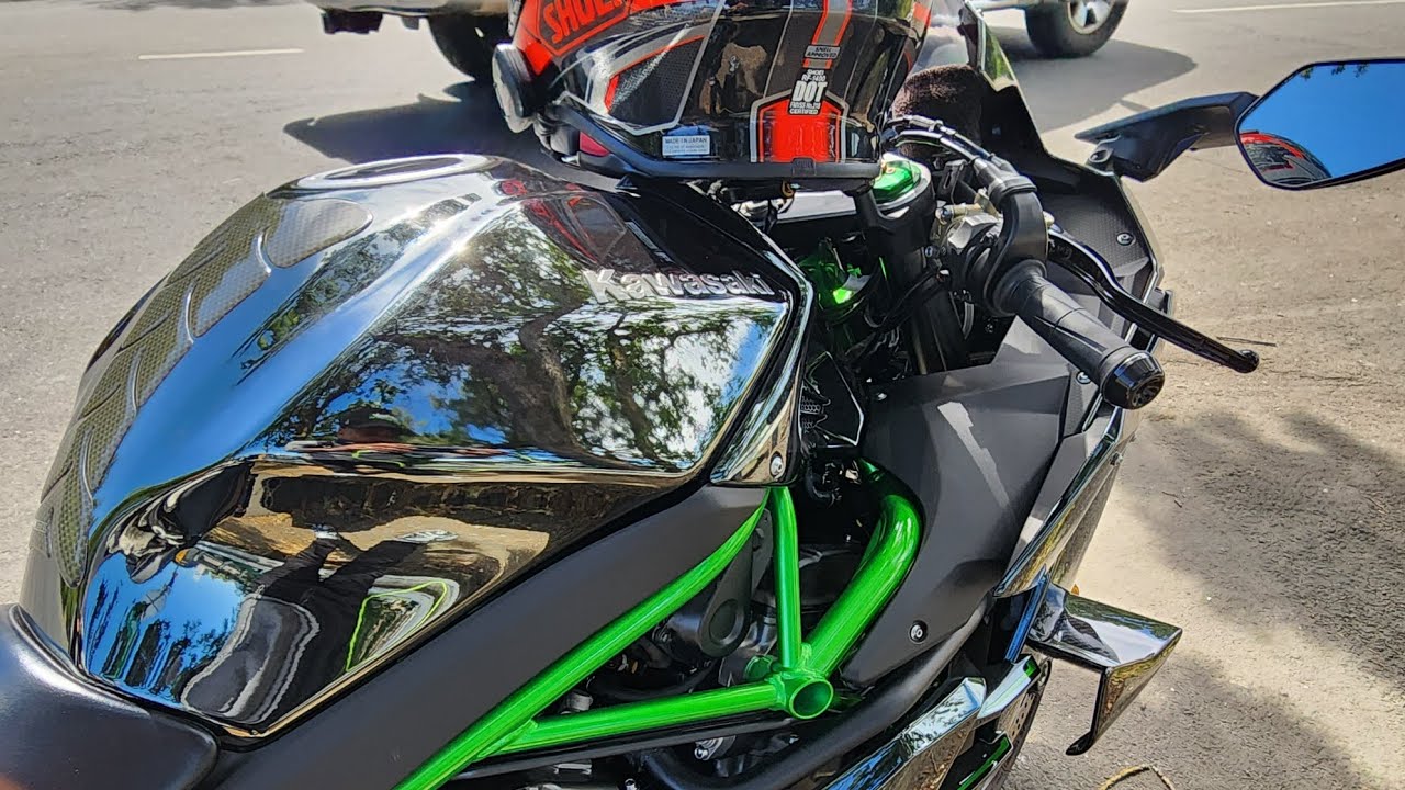 Kawasaki Ninja H2 riding Freeport Riverside and back - YouTube