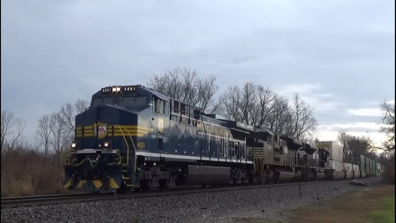 NS & CSX with TAG 4851 on the New Castle District & Toledo Sub at ...