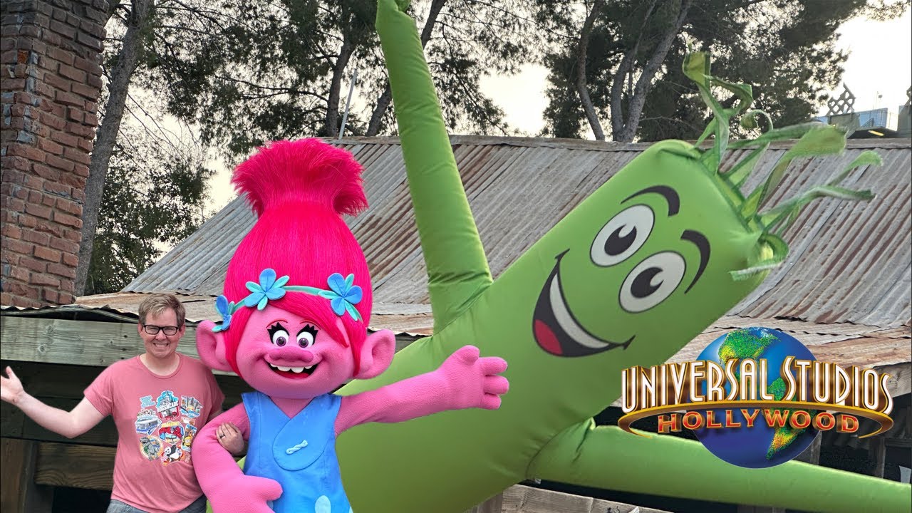 TGIF Universal Studios Hollywood Live Stream - YouTube