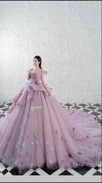 Royal Touch Vanshal Design ️💫 Perfect for Brides 👰”7. “Classic Vanshal ...
