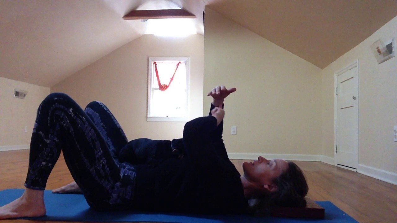 Alexander Technique Lying Down with IT ALL - YouTube